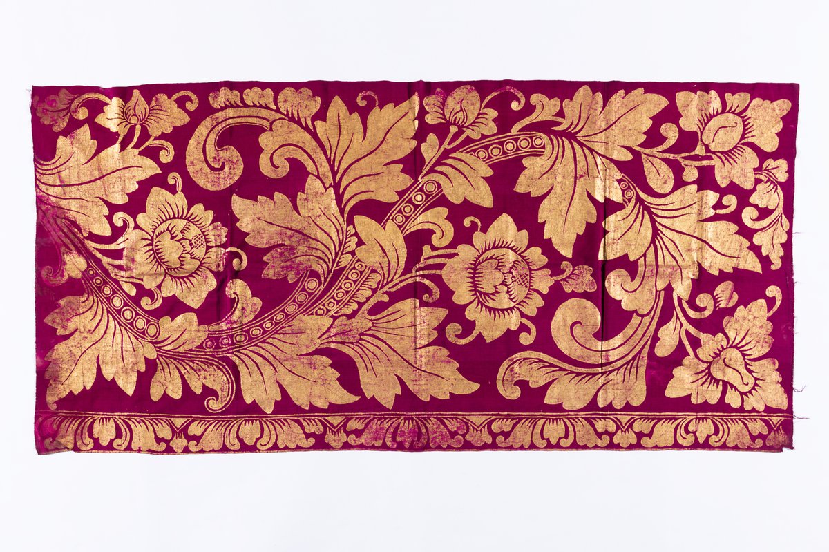 Gold-leaf textile (kain prada) E097451 - The Australian Museum