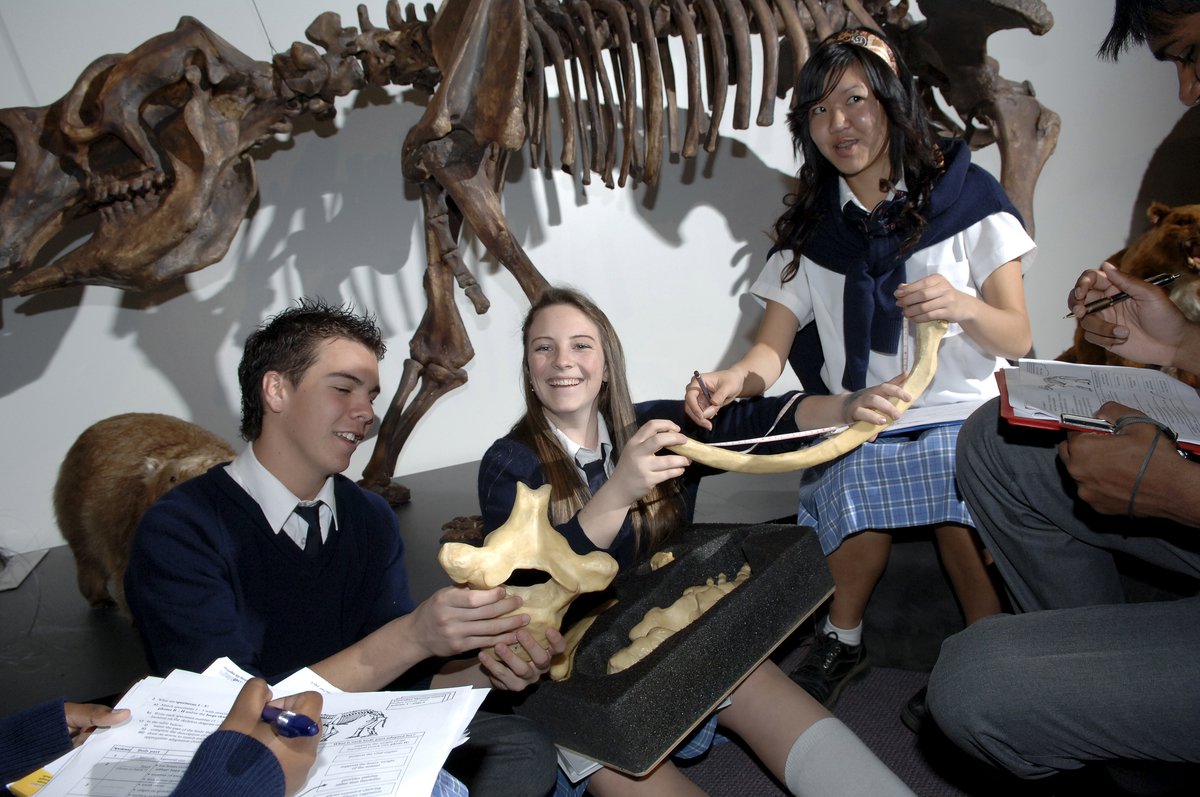 Science in the City - A Marathon of Heroes - The Australian Museum Blog