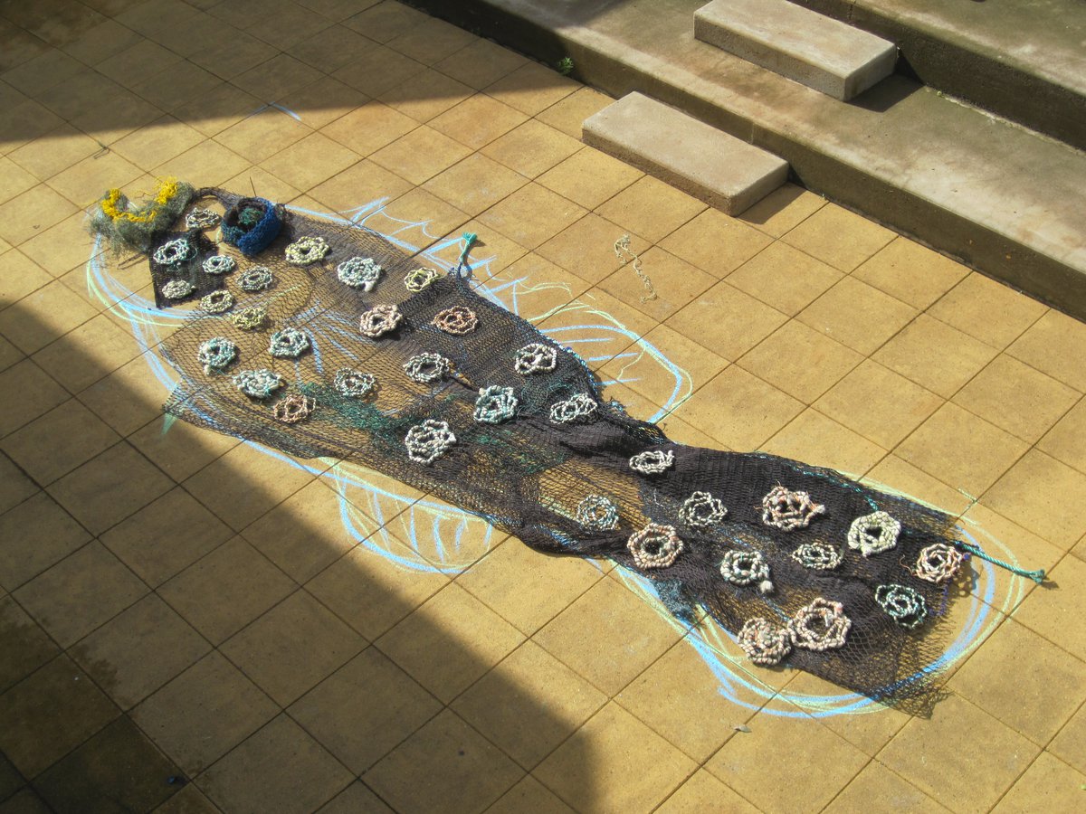 Ghost net art: Work begins at Erub Erwer Meta - The Australian Museum Blog