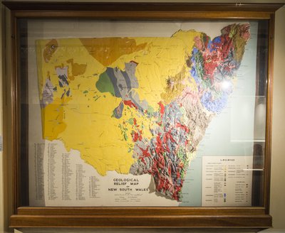 The Sydney Basin - The Australian Museum