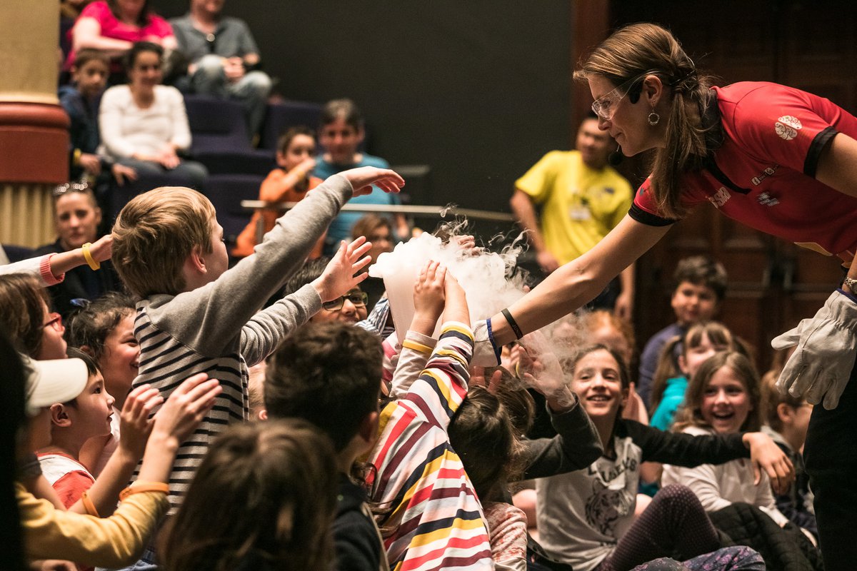 Science Festival buzzes - The Australian Museum Blog